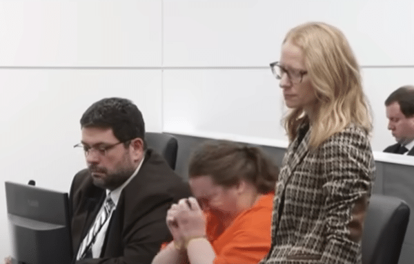 Iowa woman puts her newborn son in a trash bag and leaves him in ditch ...